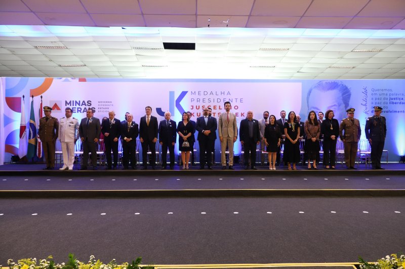 Governo de Minas entrega Medalha JK em Diamantina - A Notícia Online